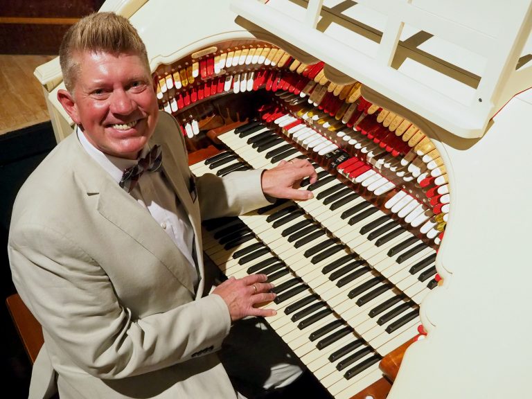 Media – The Organist Encores